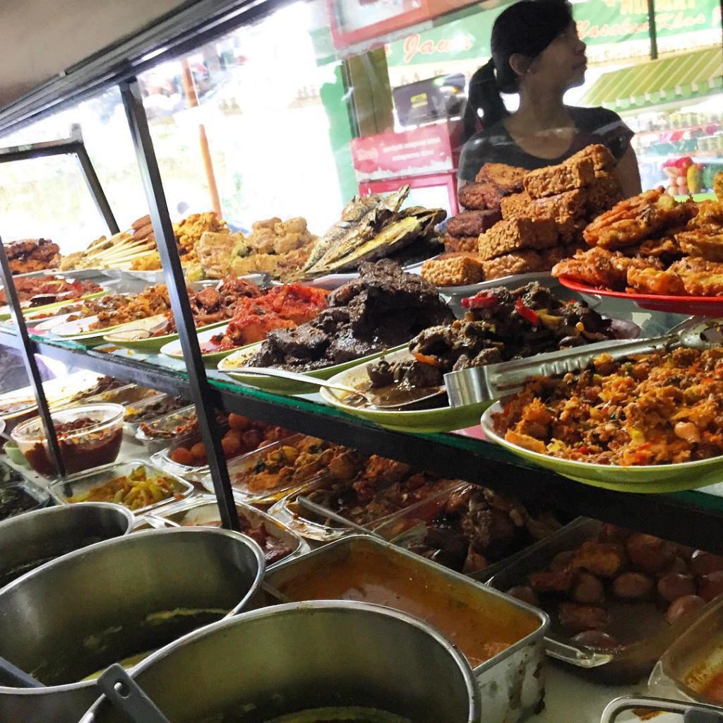 4 Recommended cheap culinary streets in Bali - Bali Travel Diary